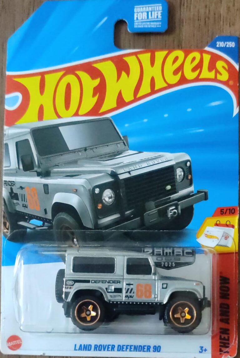 Hot Wheels Zamac – Land Rover Defender 90 (HYY18) [US Card]. – Crazy 4 ...